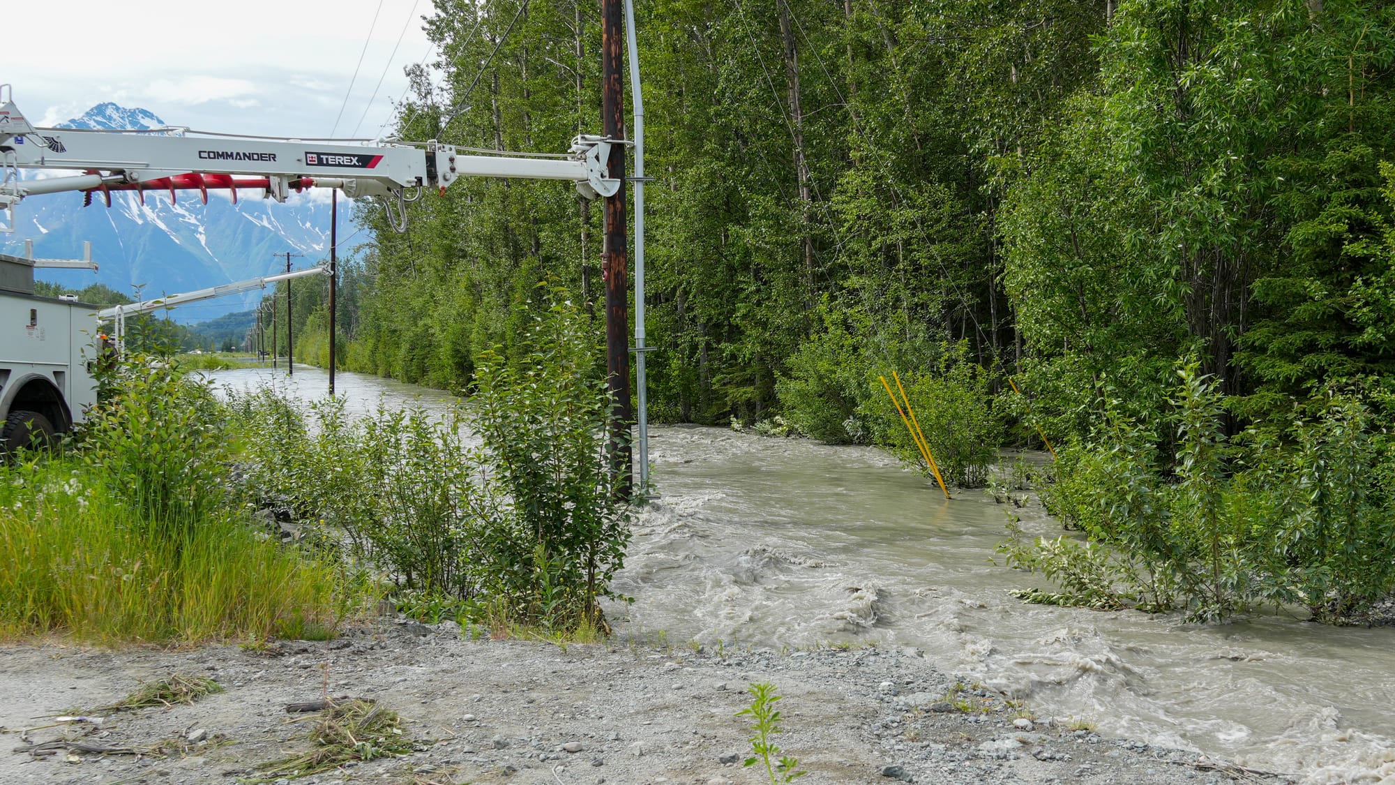 Flood advisory issued as emergency repairs begin along Matanuska River ...