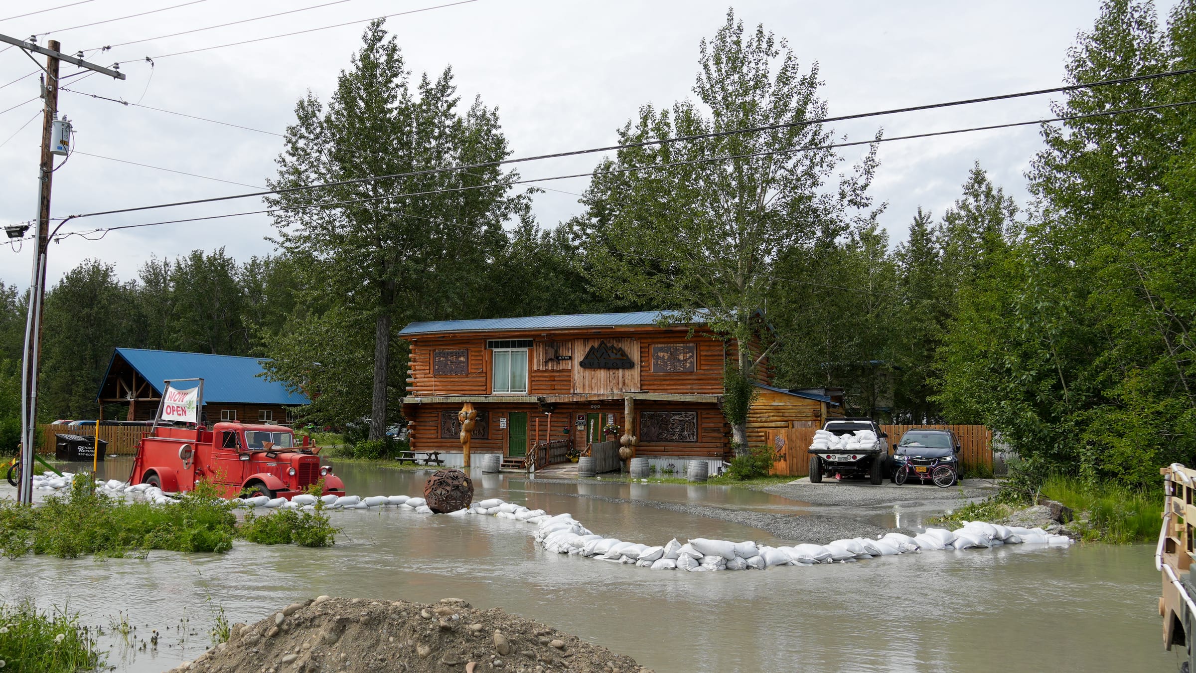 Flood advisory issued as emergency repairs begin along Matanuska River ...